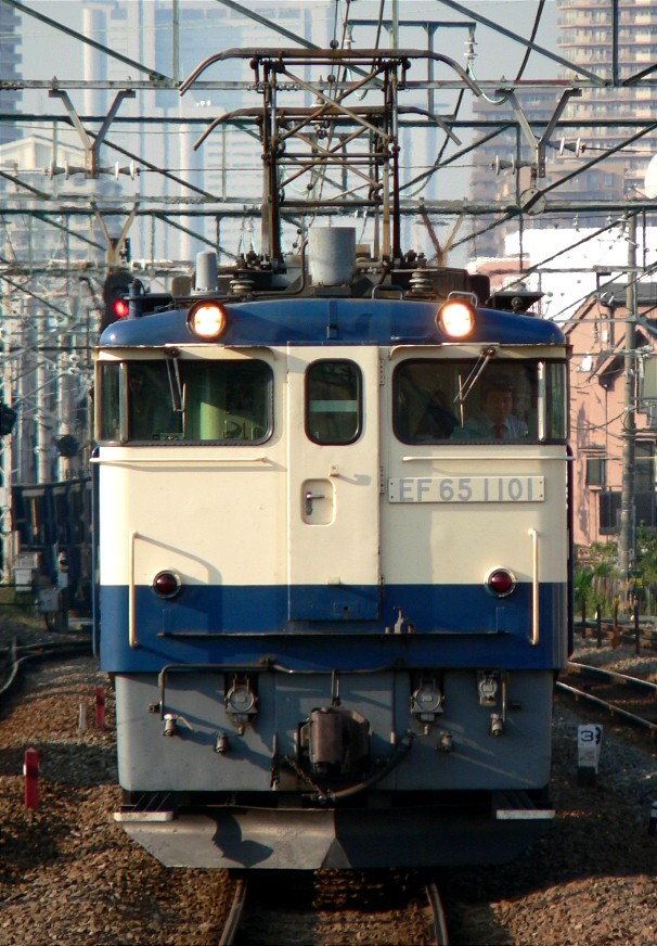EF65 1101[髙] 5764レ: 浪漫特快